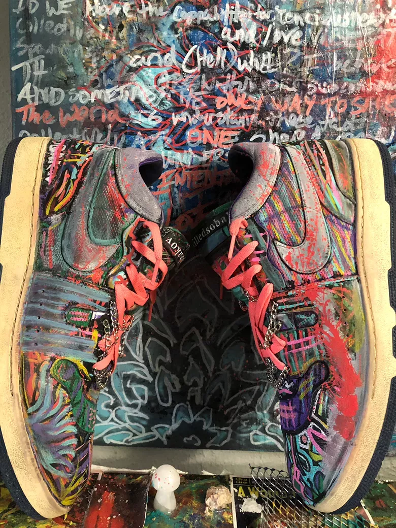 ezze Live | Vintage & Sneakers